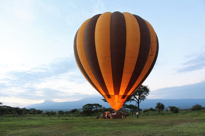 Hot Air Balloon Safaris in Amboseli National Park | Kenya Safaris Tours